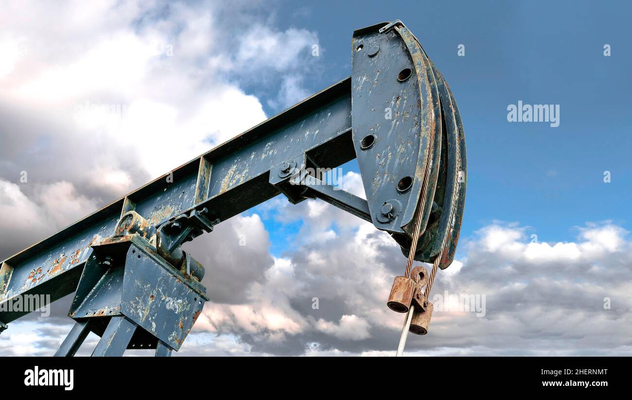 Oil rod pump with copy space, oil machinery close up, oil extraction ...