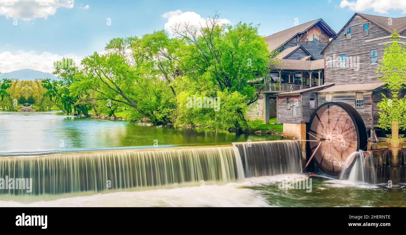 Old Mill The Pigeon Forge Mill Commonly Called The Old J. Scott