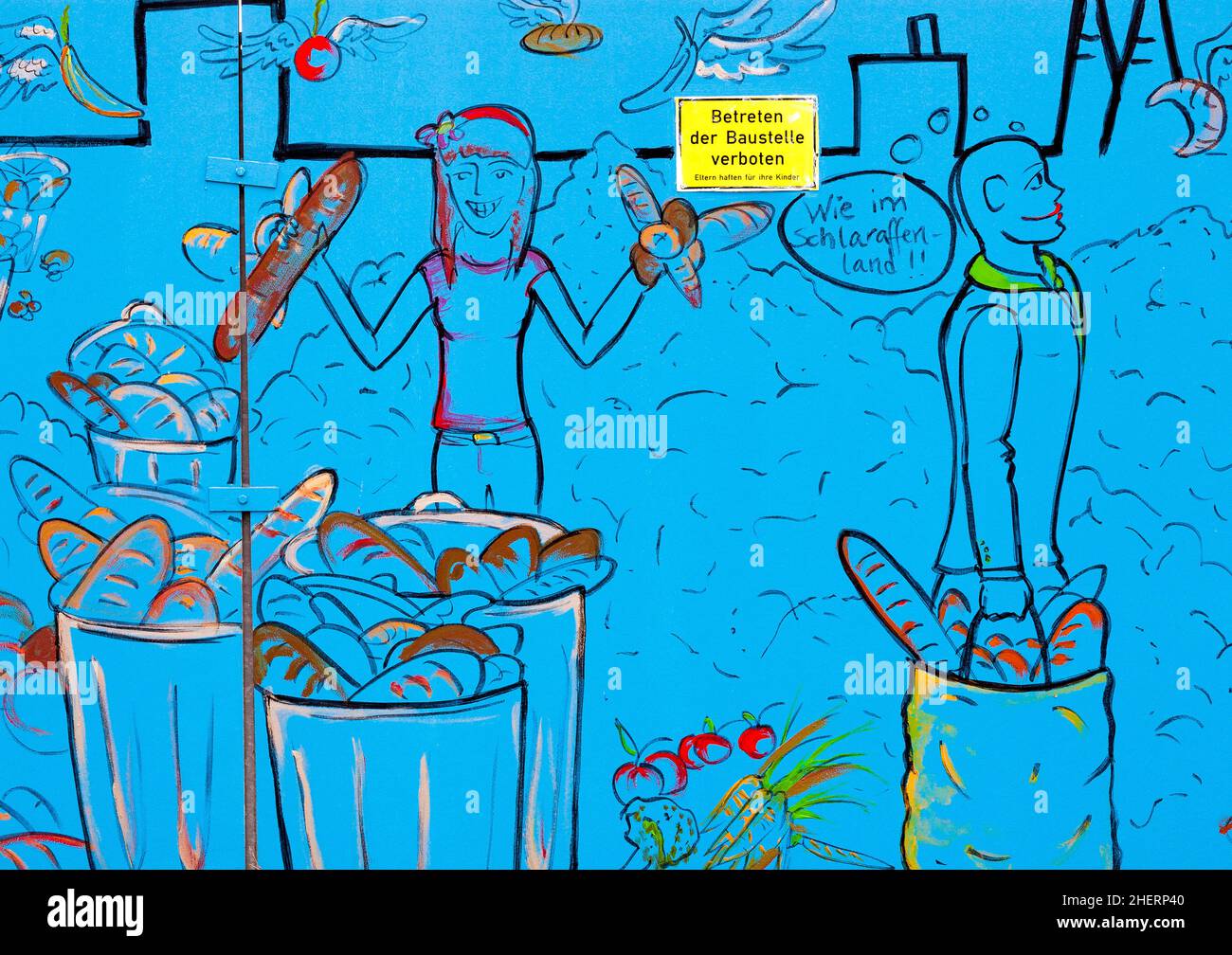 Warning sign, Betreten Verboten, drawings and sketches on the wood of a ...