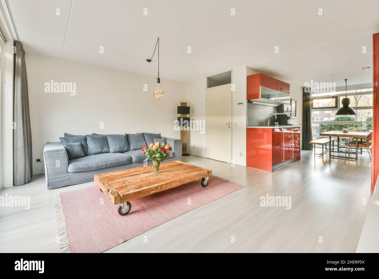 Interior of a beautiful living room. Modern and luxury house design ...