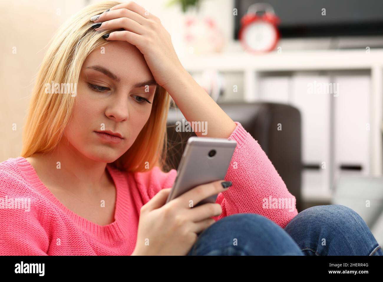 Sad screen hi-res stock photography and images - Alamy