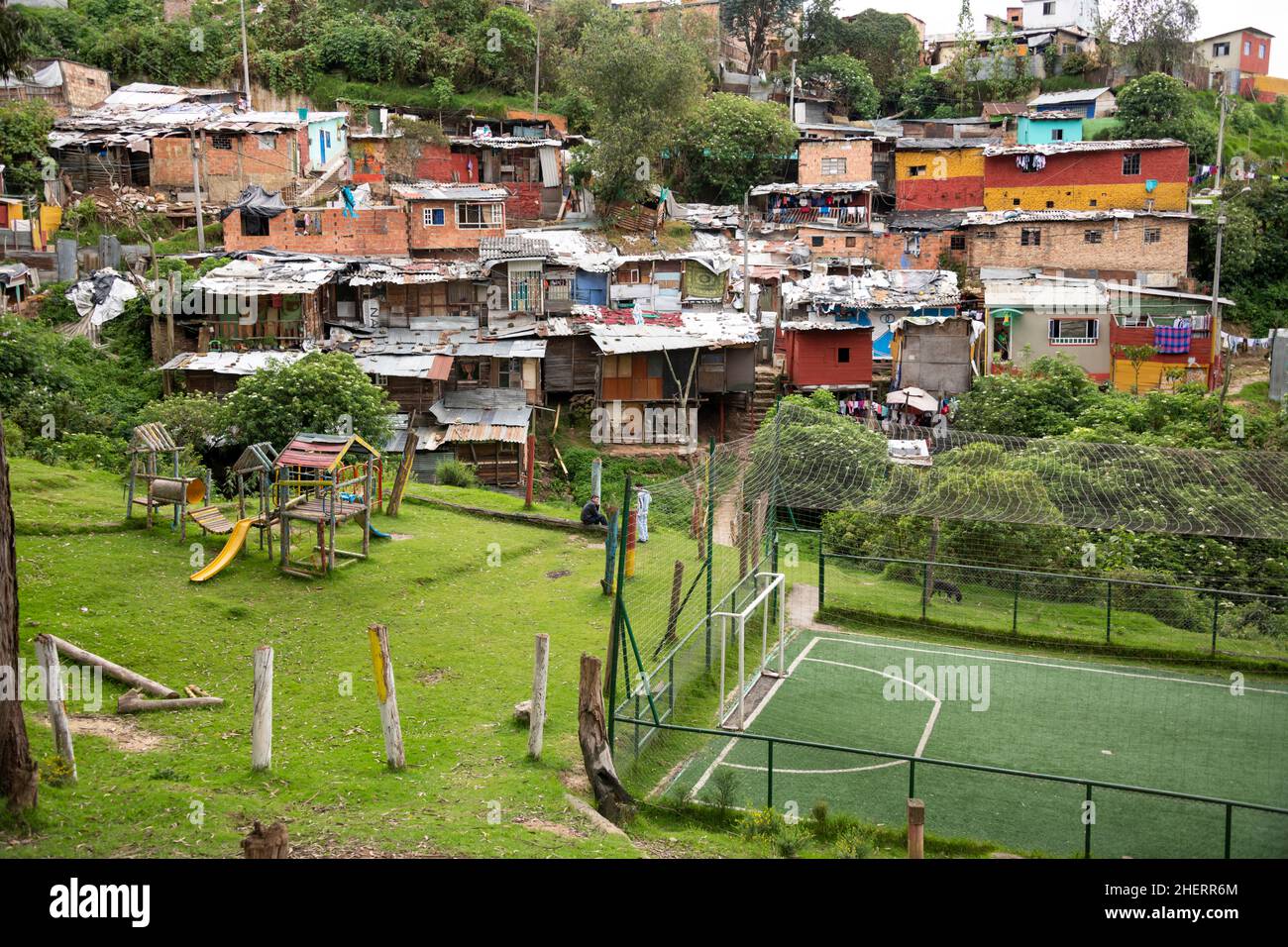 Shanty town shacks, in notorious gang Barrio Egipto neighborhood ...