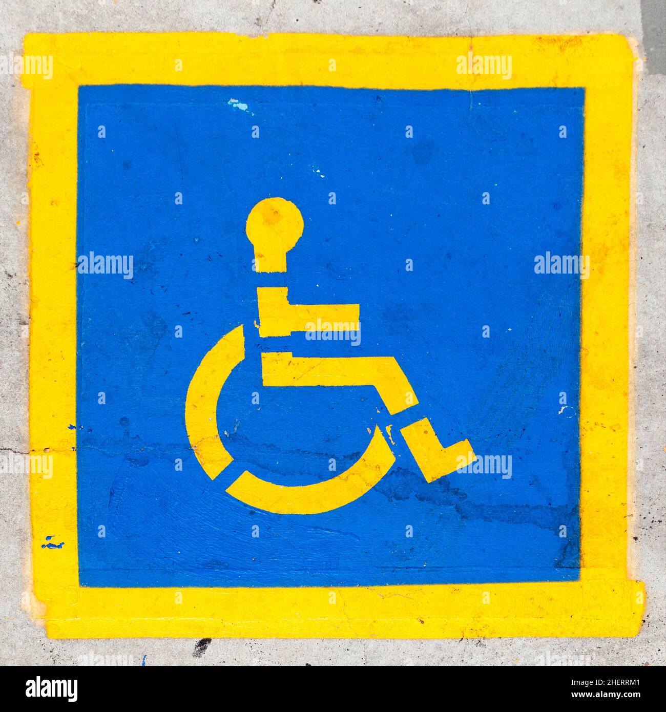 Handicapped symbol on parking space in the USA Stock Photo - Alamy