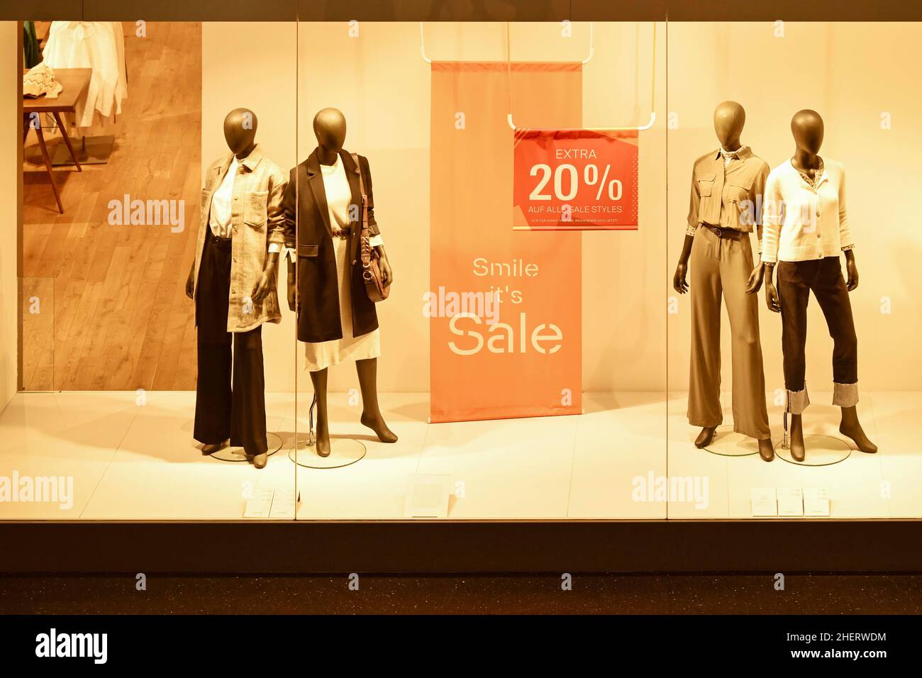 Clothing display women's hi-res stock photography and images - Alamy