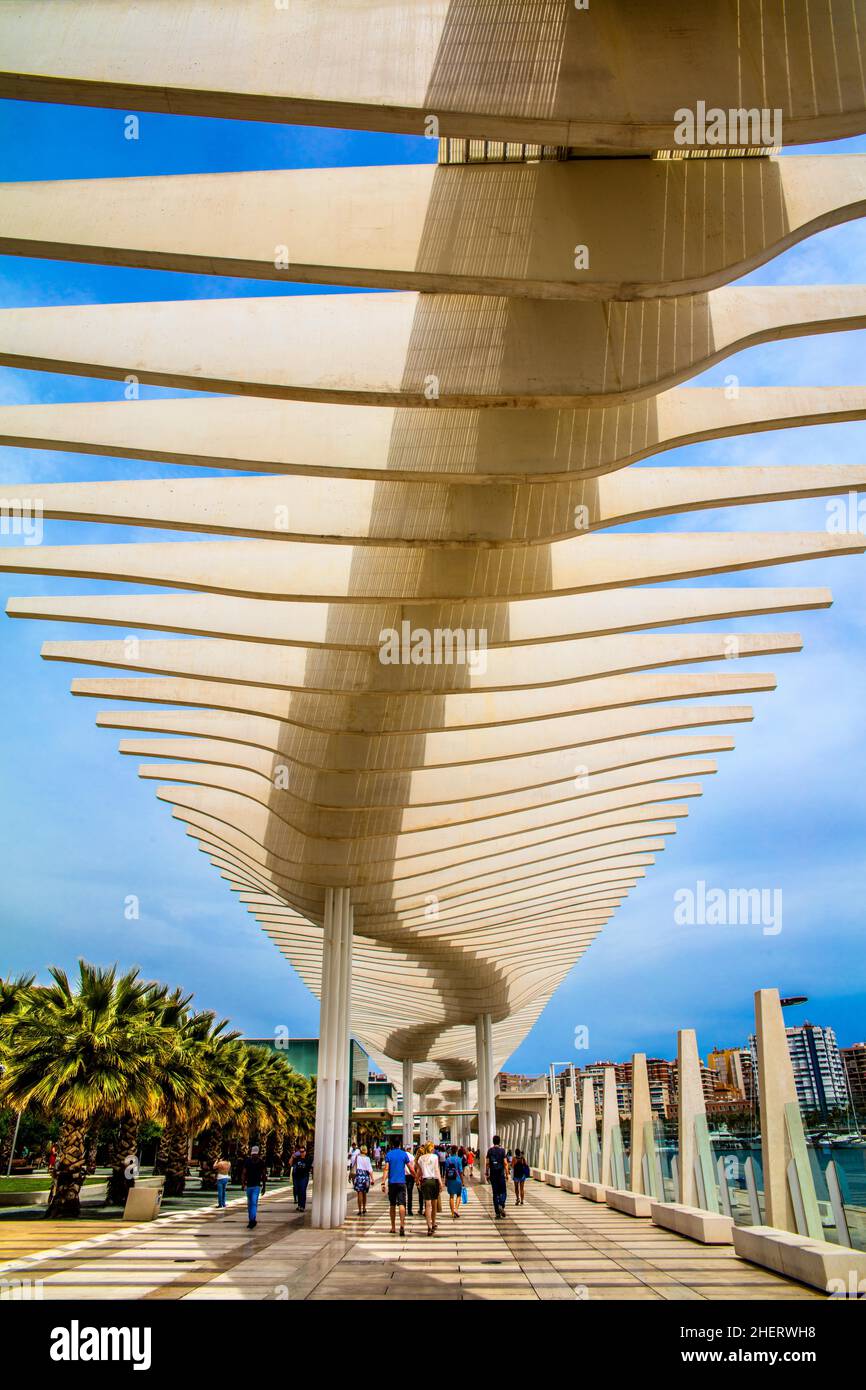 Canopy boat hi-res stock photography and images - Alamy