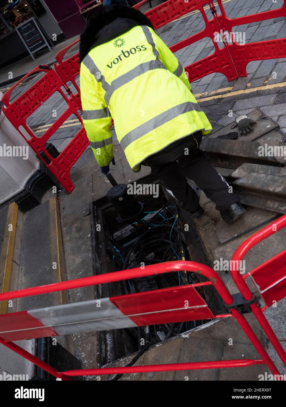 Cabler hi-res stock photography and images - Alamy