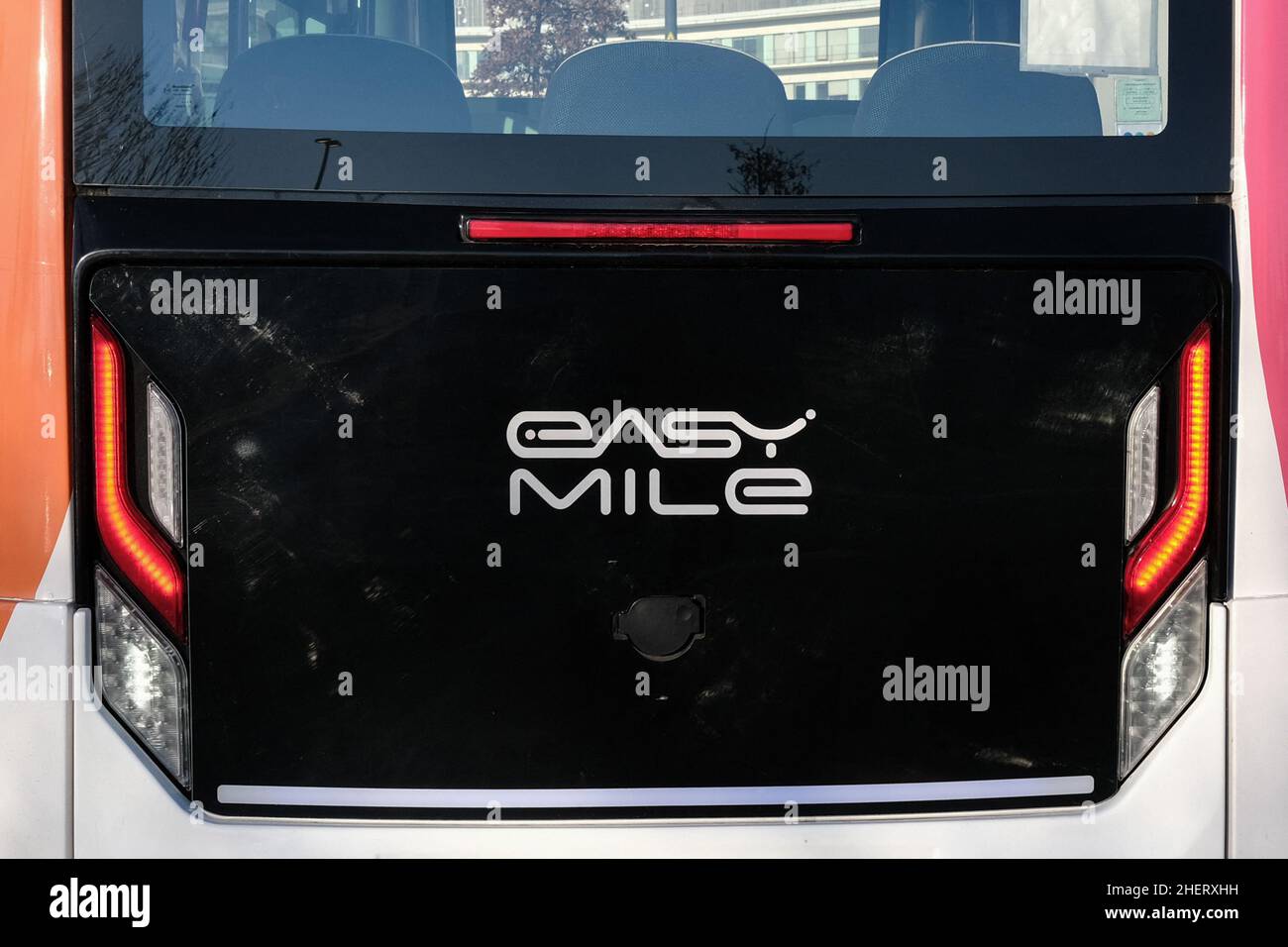 The EASYMILE company has put into operation an autonomous vehicle ...