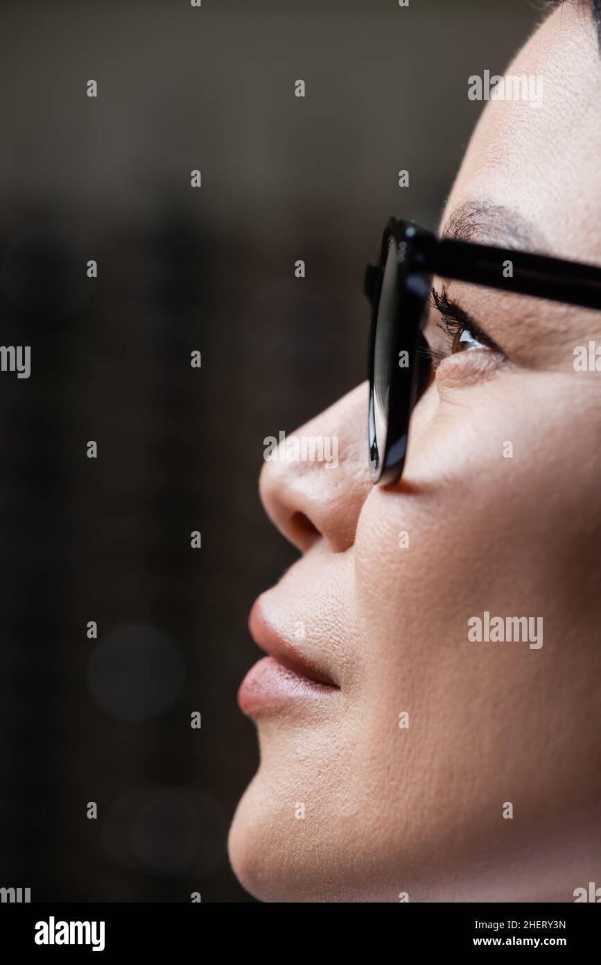 Asian woman side view concept hi-res stock photography and images - Alamy