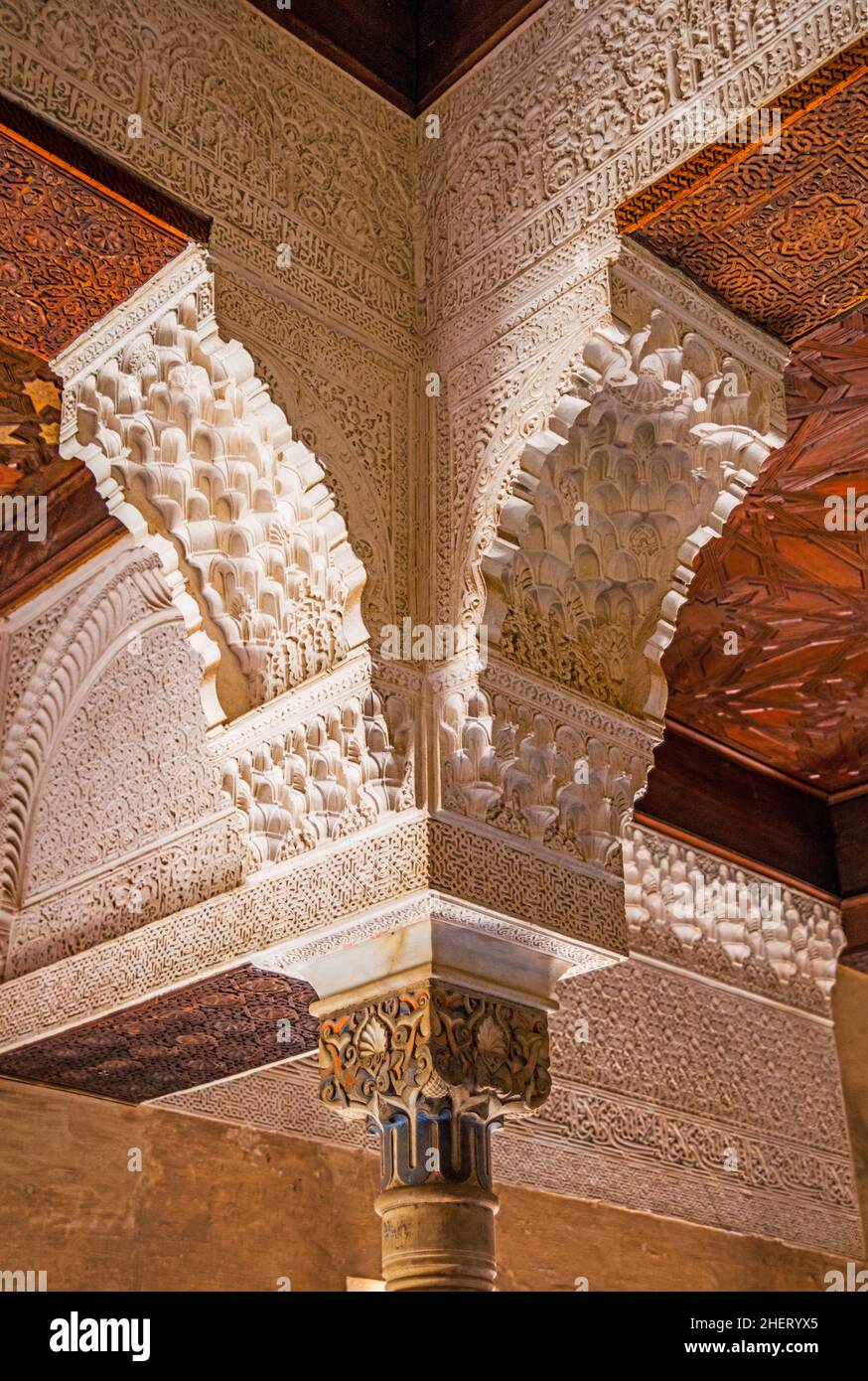 Dripstone columns hi-res stock photography and images - Alamy