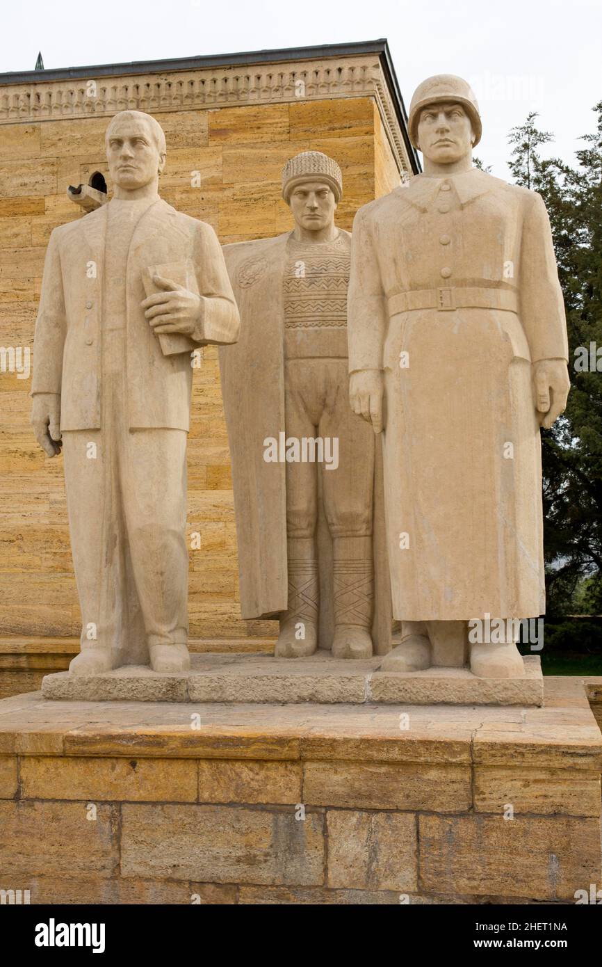 Mausoleum statue hi-res stock photography and images - Alamy