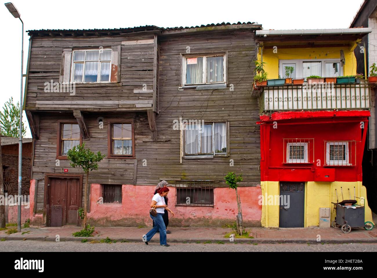 Sultanahmet old town district with wooden houses, Istanbul, Turkey ...
