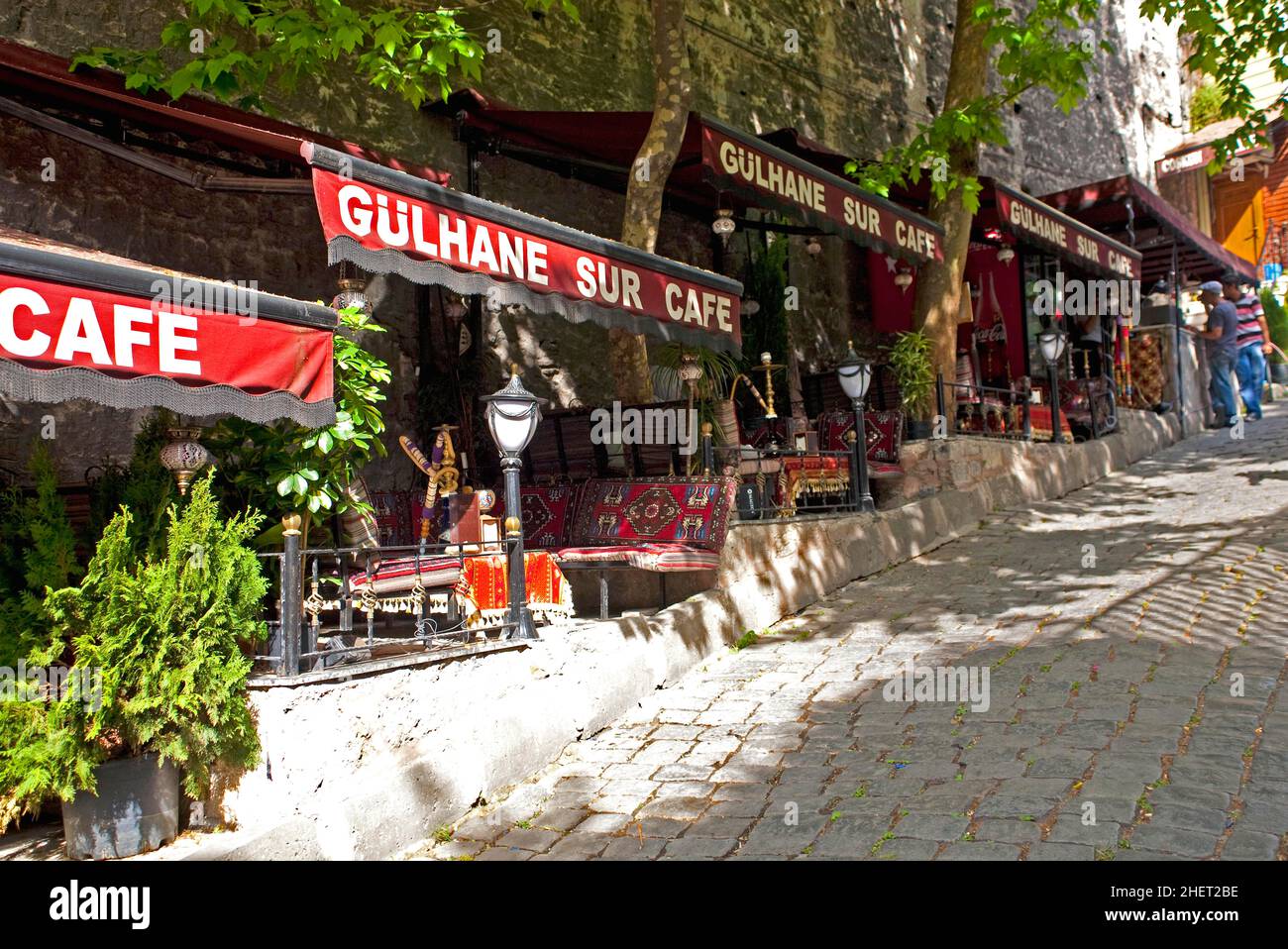 Cafe in Sultanahmet, Istanbul, Turkey Stock Photo - Alamy