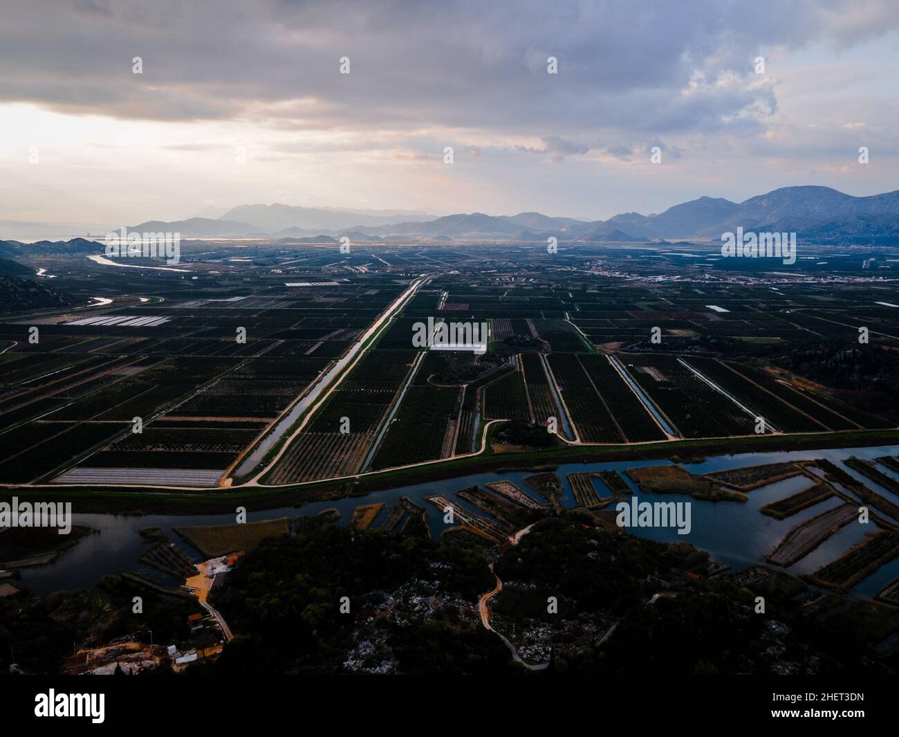 Farming drone shots hi-res stock photography and images - Alamy