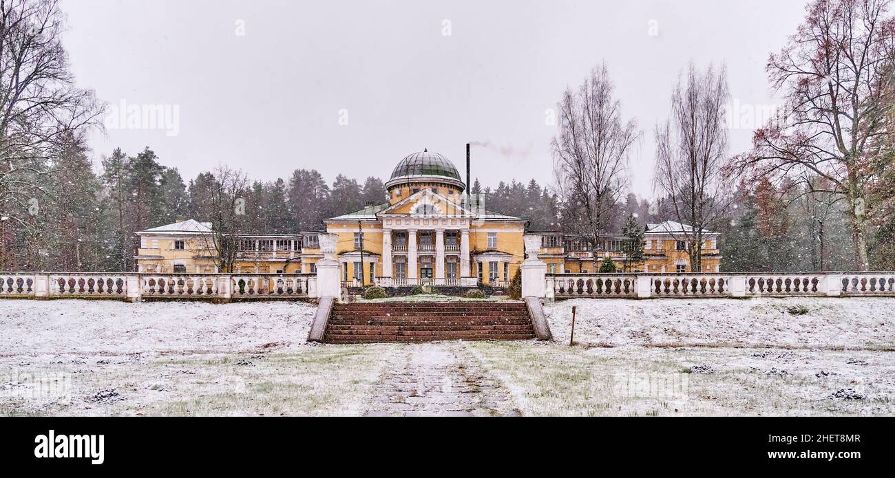 Late classicism architecture hi-res stock photography and images - Alamy