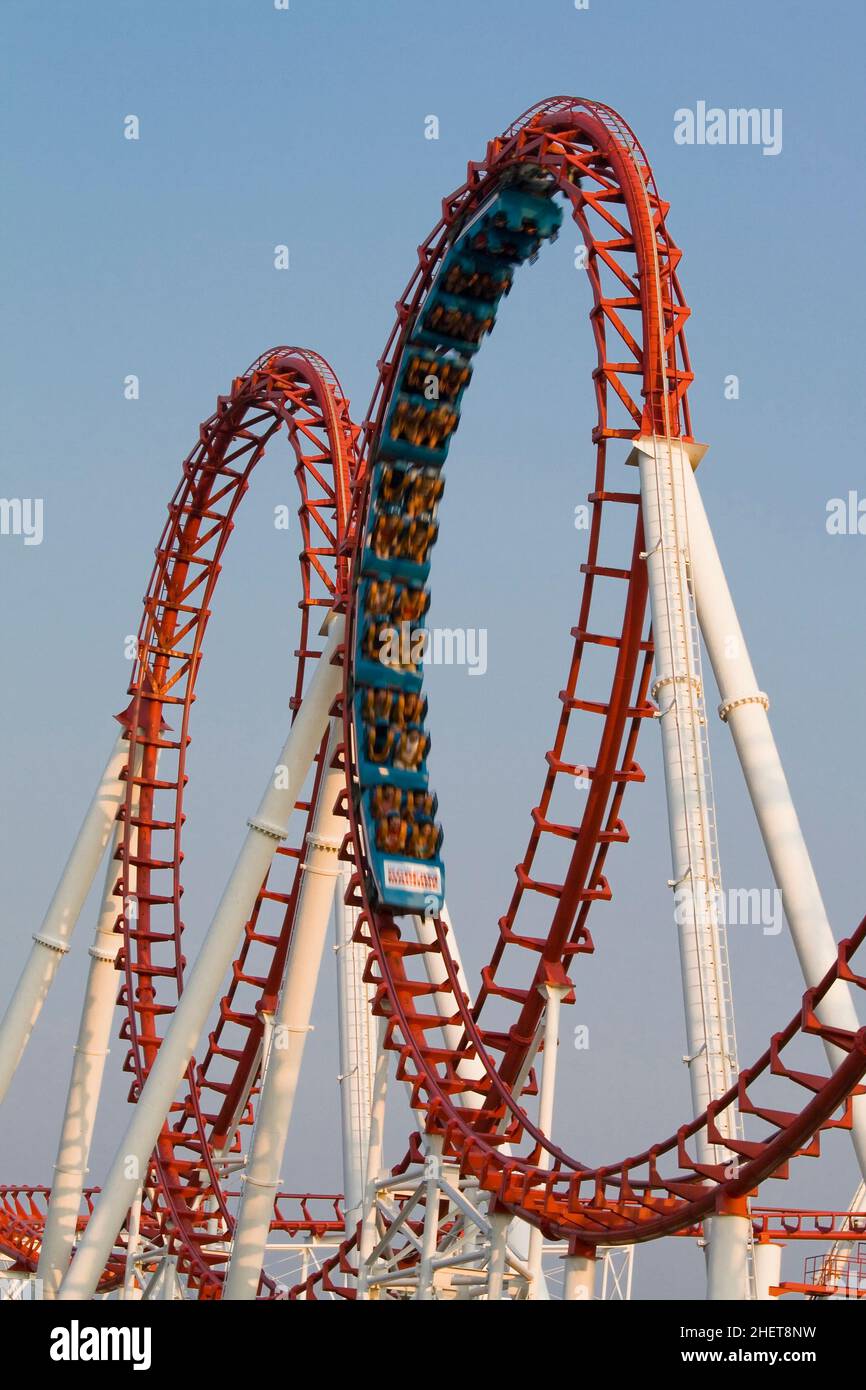 Roller coaster railroad track hi-res stock photography and images - Alamy