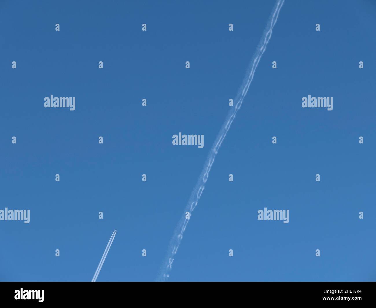 Wing condensation trails hi-res stock photography and images - Alamy