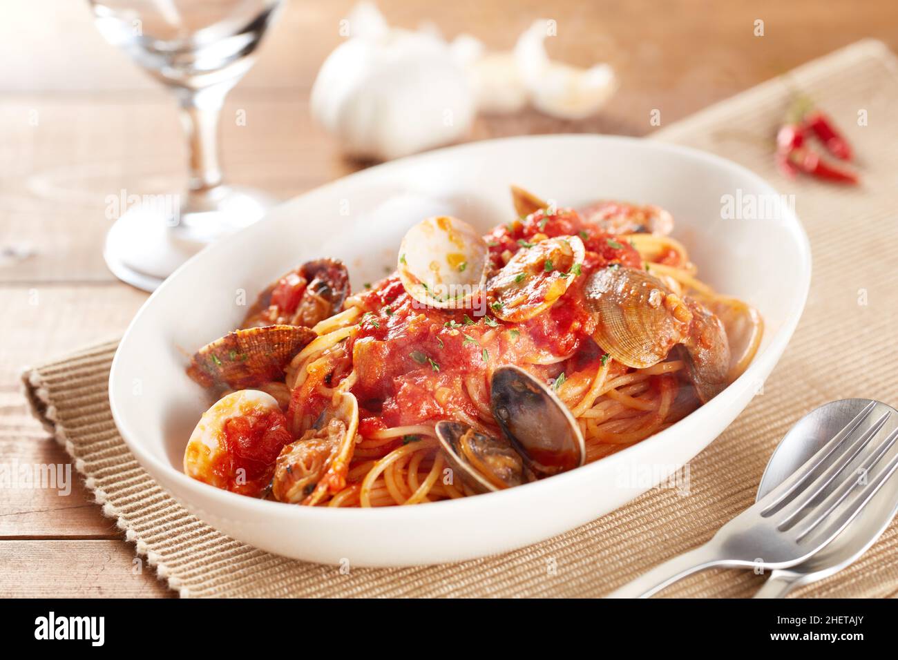 Spaghetti with vongole clams Stock Photo - Alamy