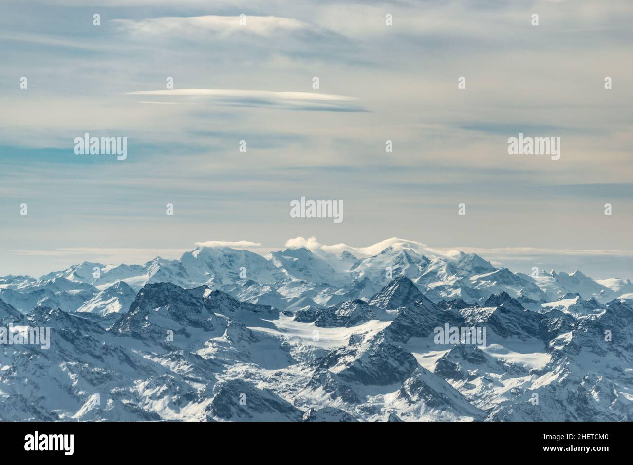 Mountain chains hi-res stock photography and images - Alamy