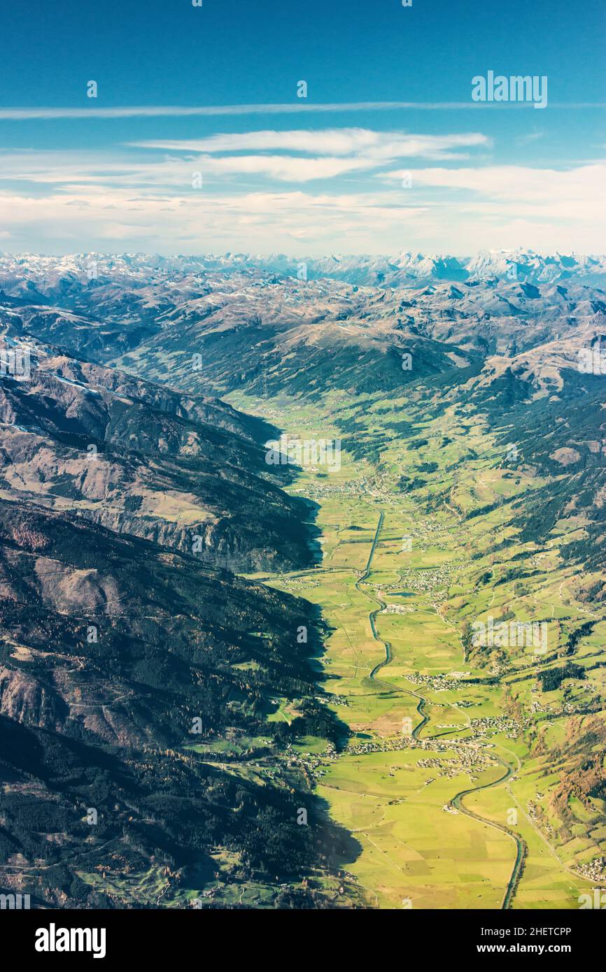 Beautiful town between mountains hi-res stock photography and images ...