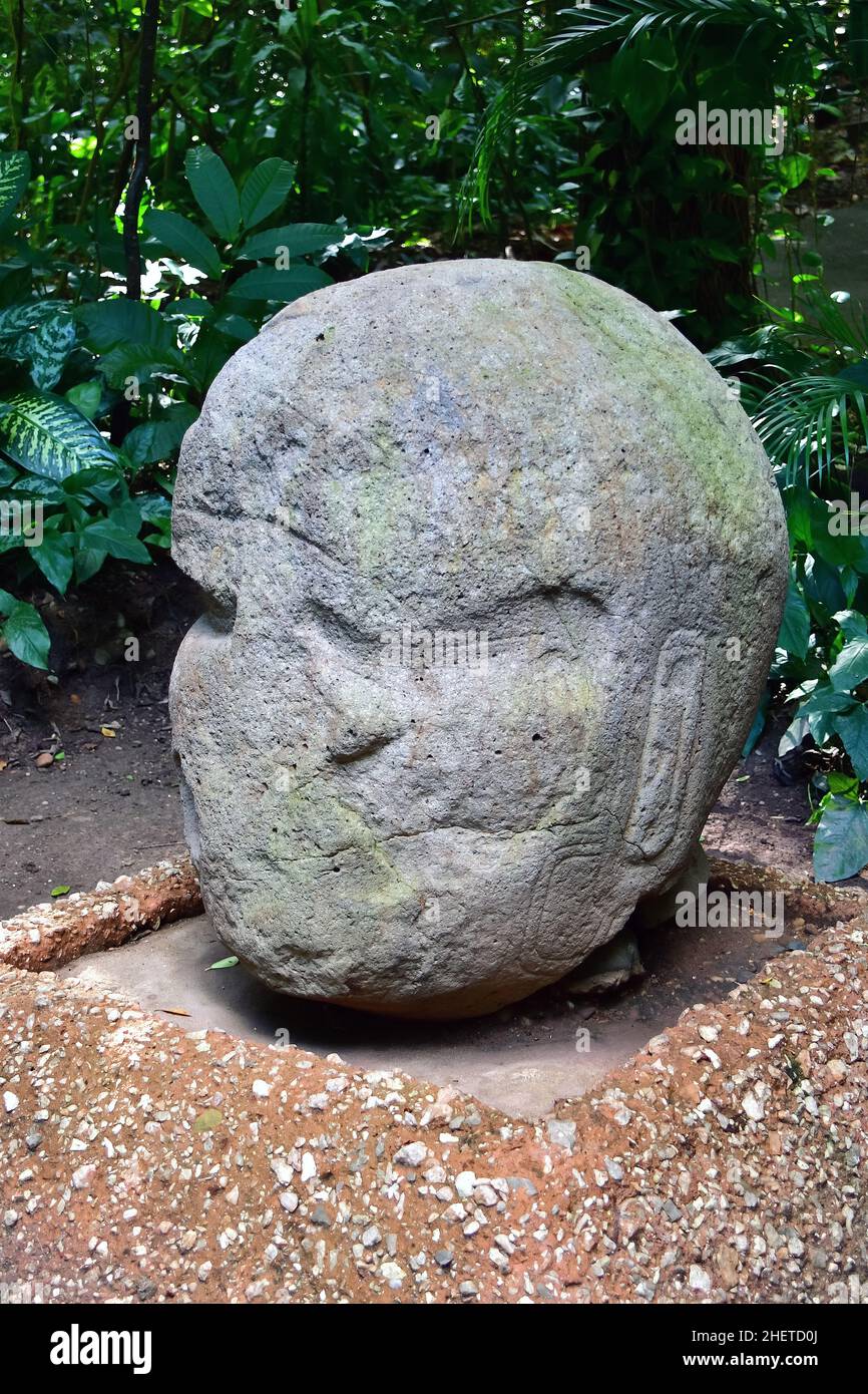 Olmec sculpture, La Venta Museum-Park, pre-Columbian archaeological ...