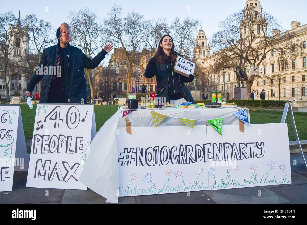 Partygate garden party parties downing street hi-res stock photography ...
