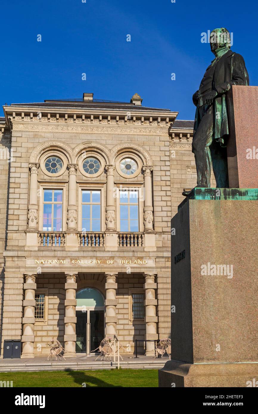 Statue of dargan hi-res stock photography and images - Alamy