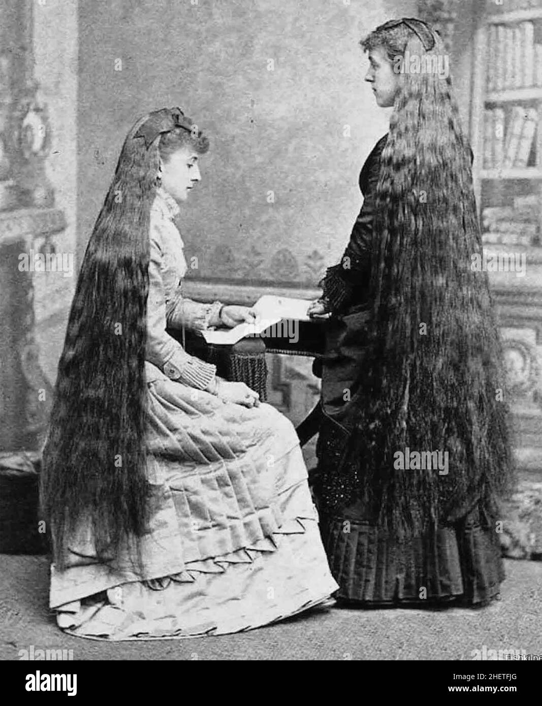 VICTORIAN LONG HAIR FASHION Stock Photo - Alamy