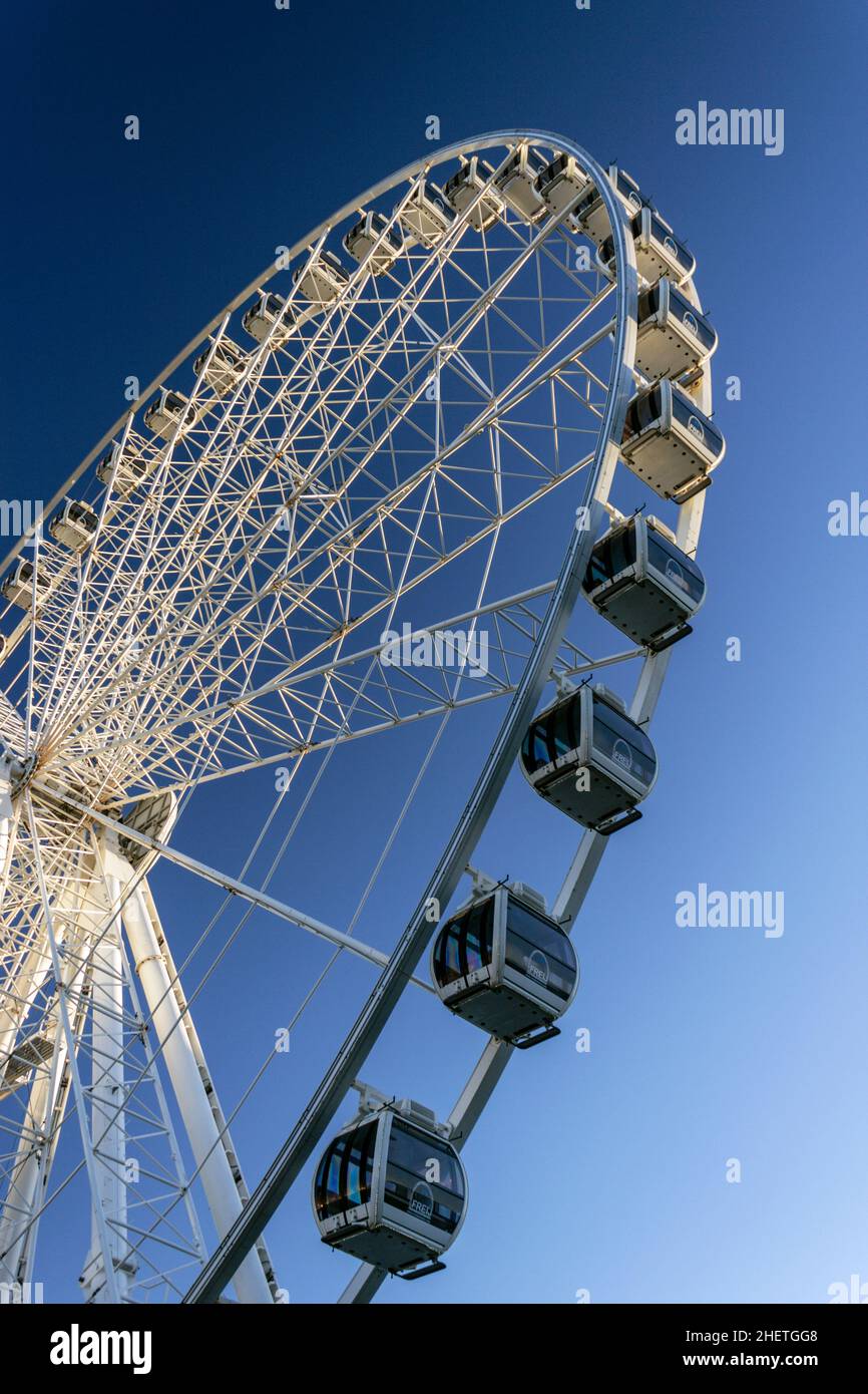 Manchester Wheel. Piccadilly Gardens, Manchester 2014 Stock Photo - Alamy