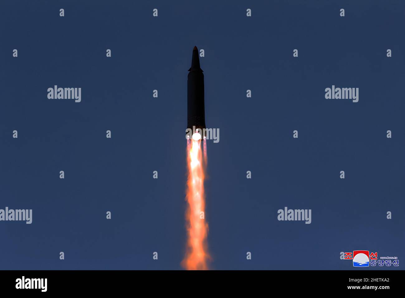 Hypersonic glide vehicle hi-res stock photography and images - Alamy