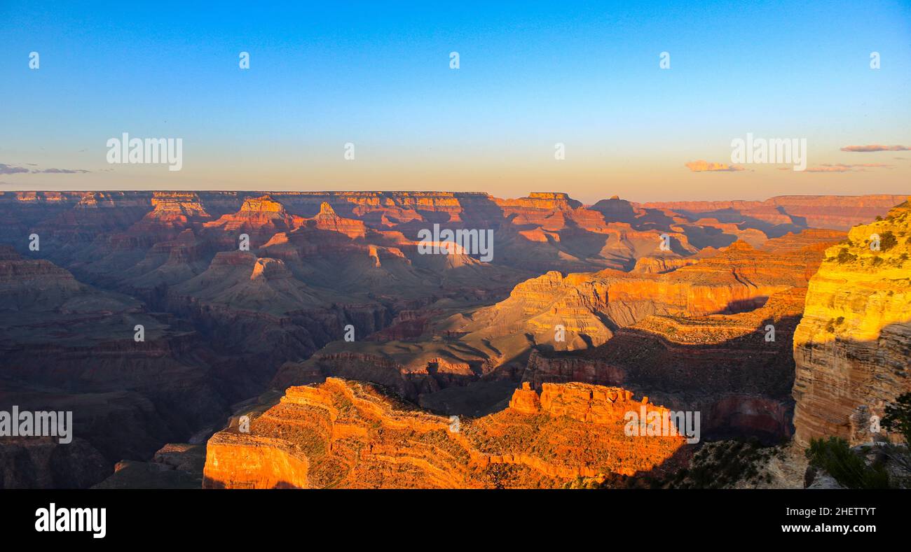 sunset at grand canyon seen from mathers point Stock Photo - Alamy