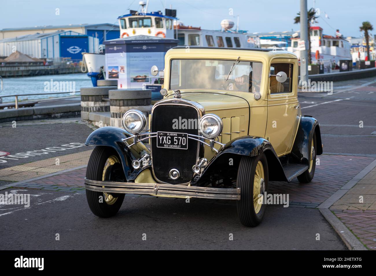 Classic cars on Poole quay Stock Photo - Alamy