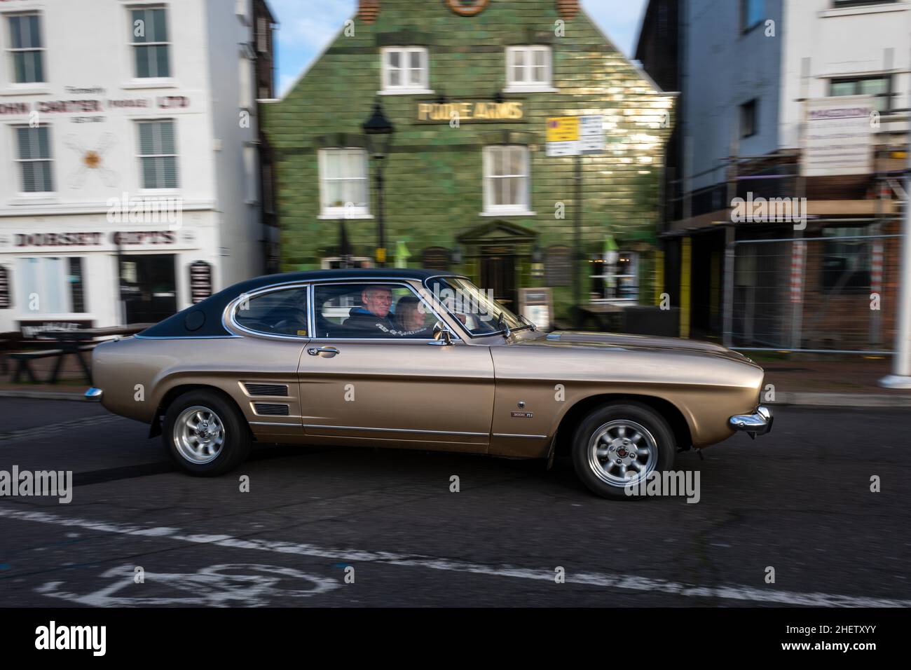 Classic cars on Poole quay Stock Photo - Alamy