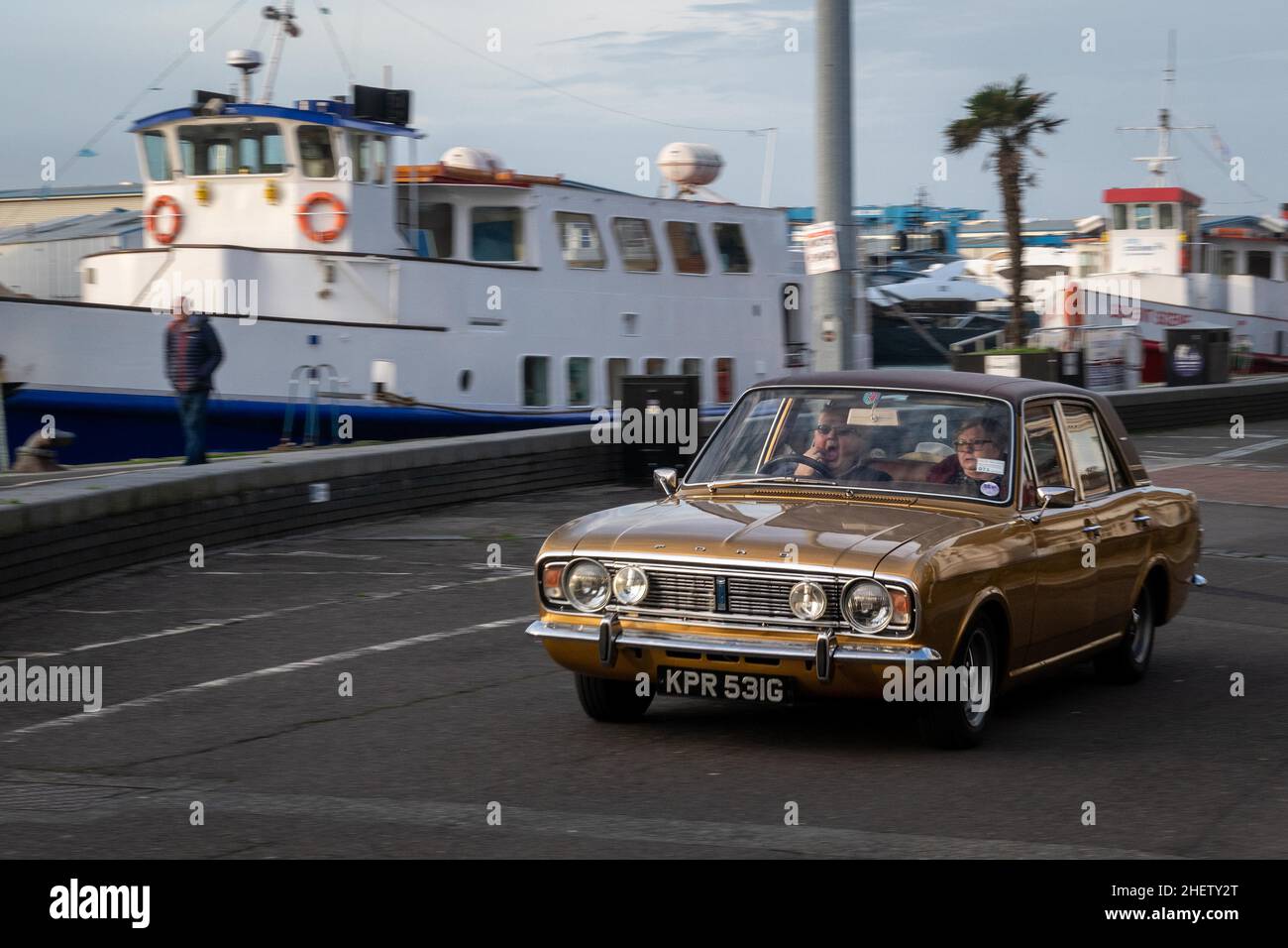 Classic cars on Poole quay Stock Photo - Alamy