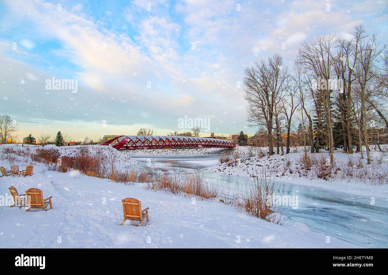 Bridge chairs hi-res stock photography and images - Alamy