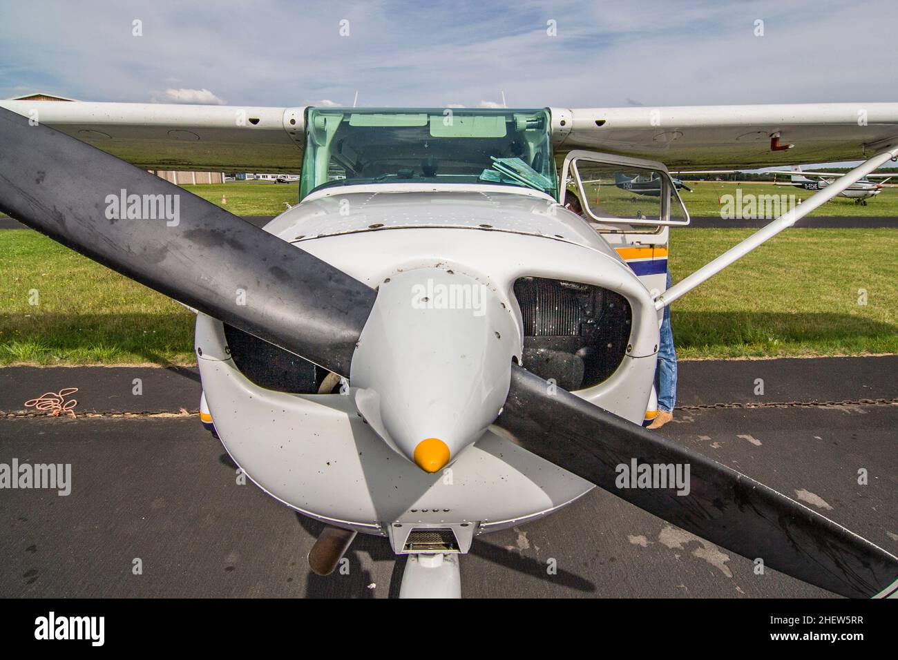 Cockpit detail cockpit small aircraft hi-res stock photography and ...