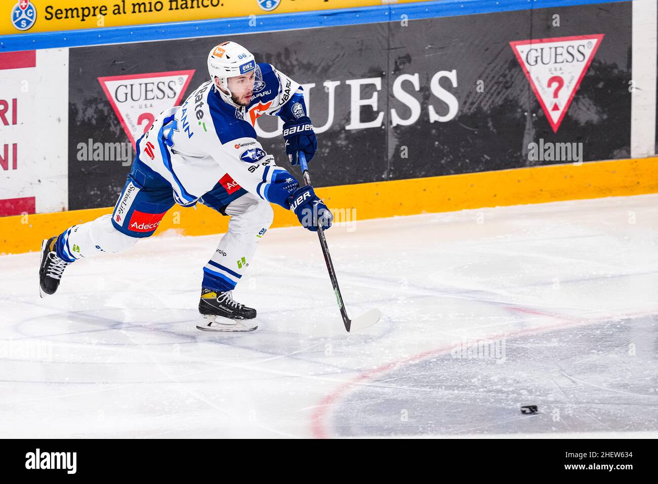 12.01.2022, Porza, Corner Arena, NL: HC Lugano - ZSC Lions, #86 Dario ...