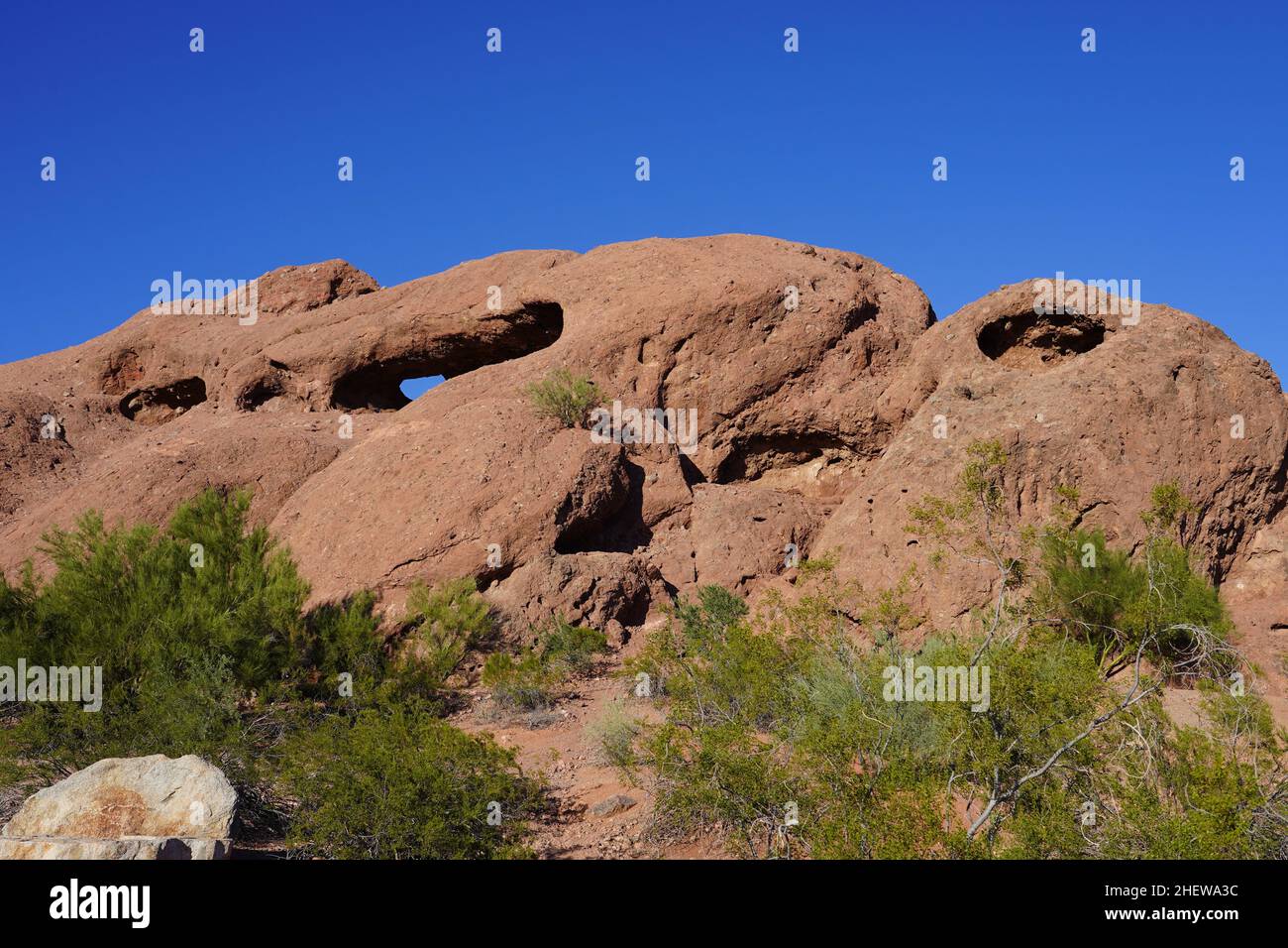 Hole-in-the-Rock at Papago Park in Phoenix, Arizona Stock Photo - Alamy