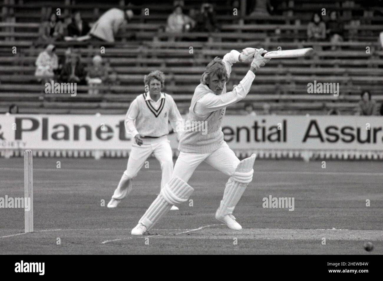 Sport cricket 1970s hi-res stock photography and images - Alamy