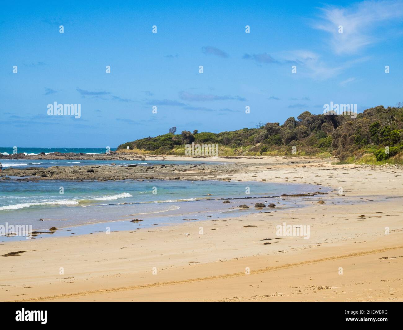Low tide on the Blanket Bay beach on the Great Ocean Walk - Blanket Bay ...