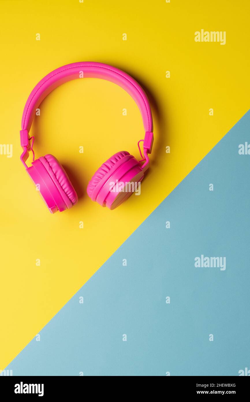 Two color background hi-res stock photography and images - Alamy