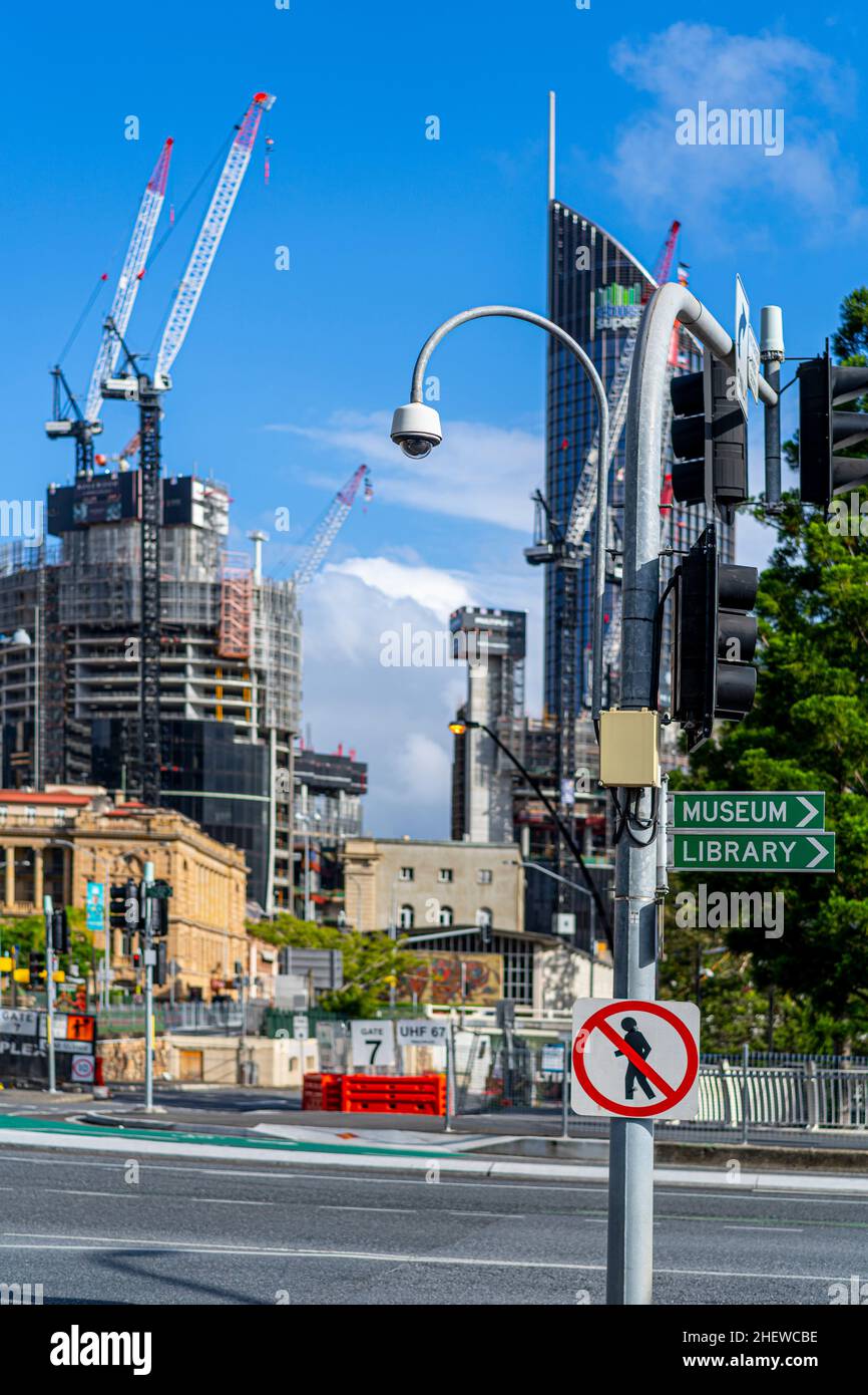 Modern skyscraper under construction in Brisbane CBD. Brisbane ...
