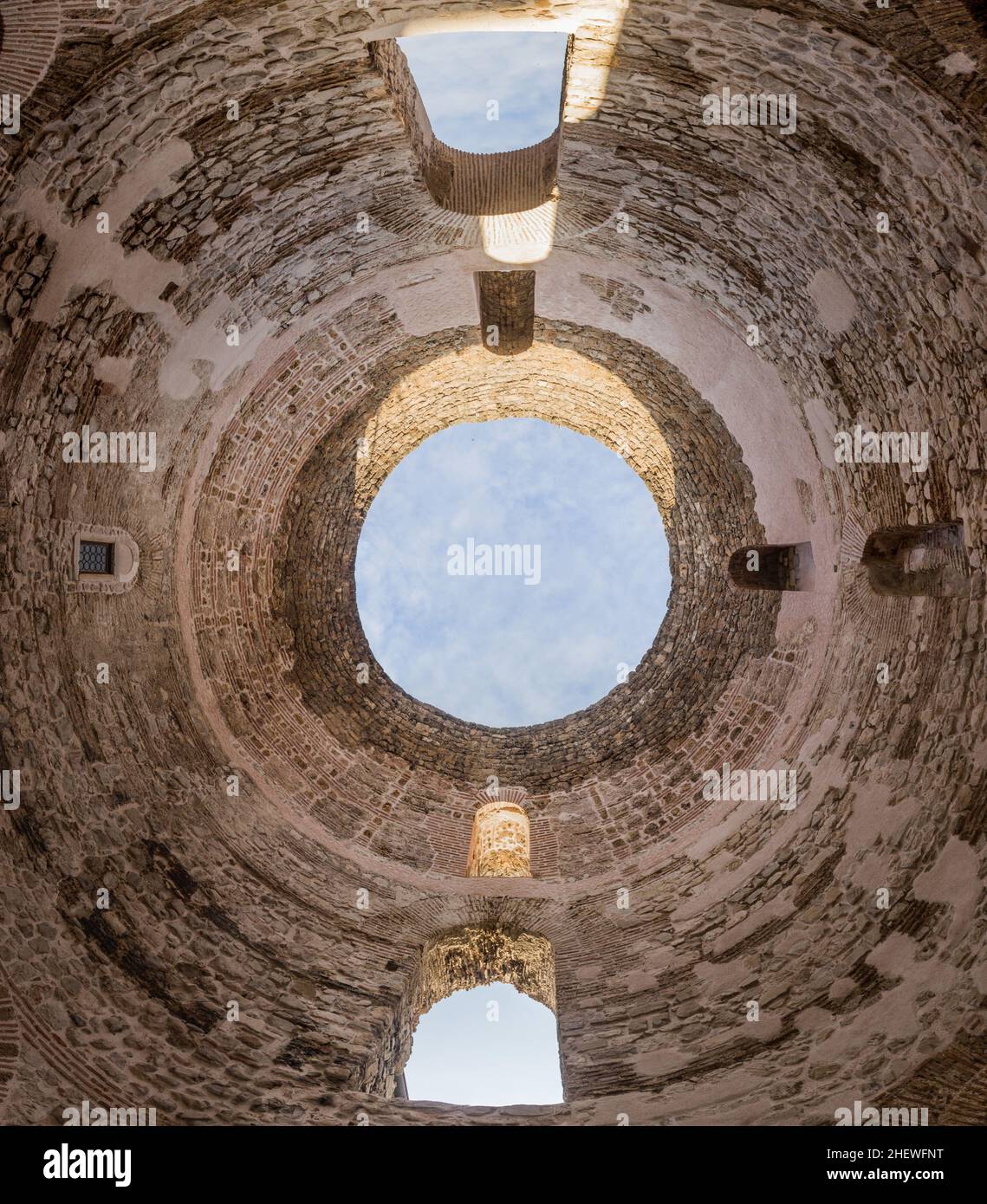Ancient vestibule building in Split, Croatia Stock Photo - Alamy