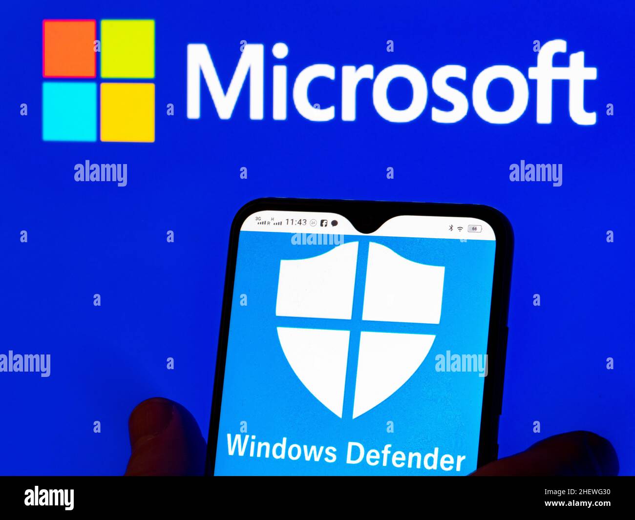 Microsoft windows defender hi-res stock photography and images - Alamy