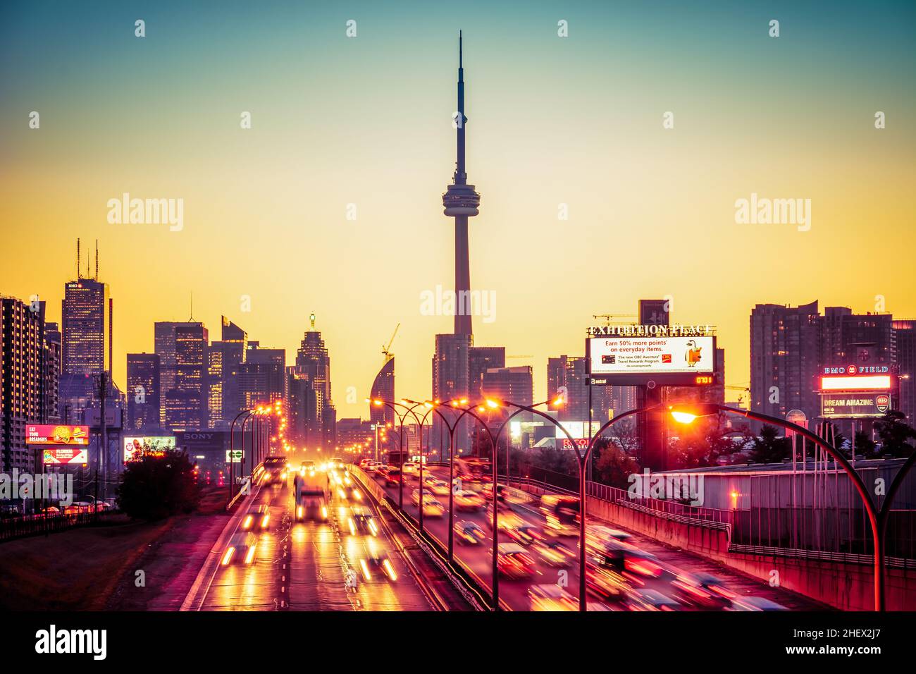 Downtown expressway hi-res stock photography and images - Alamy