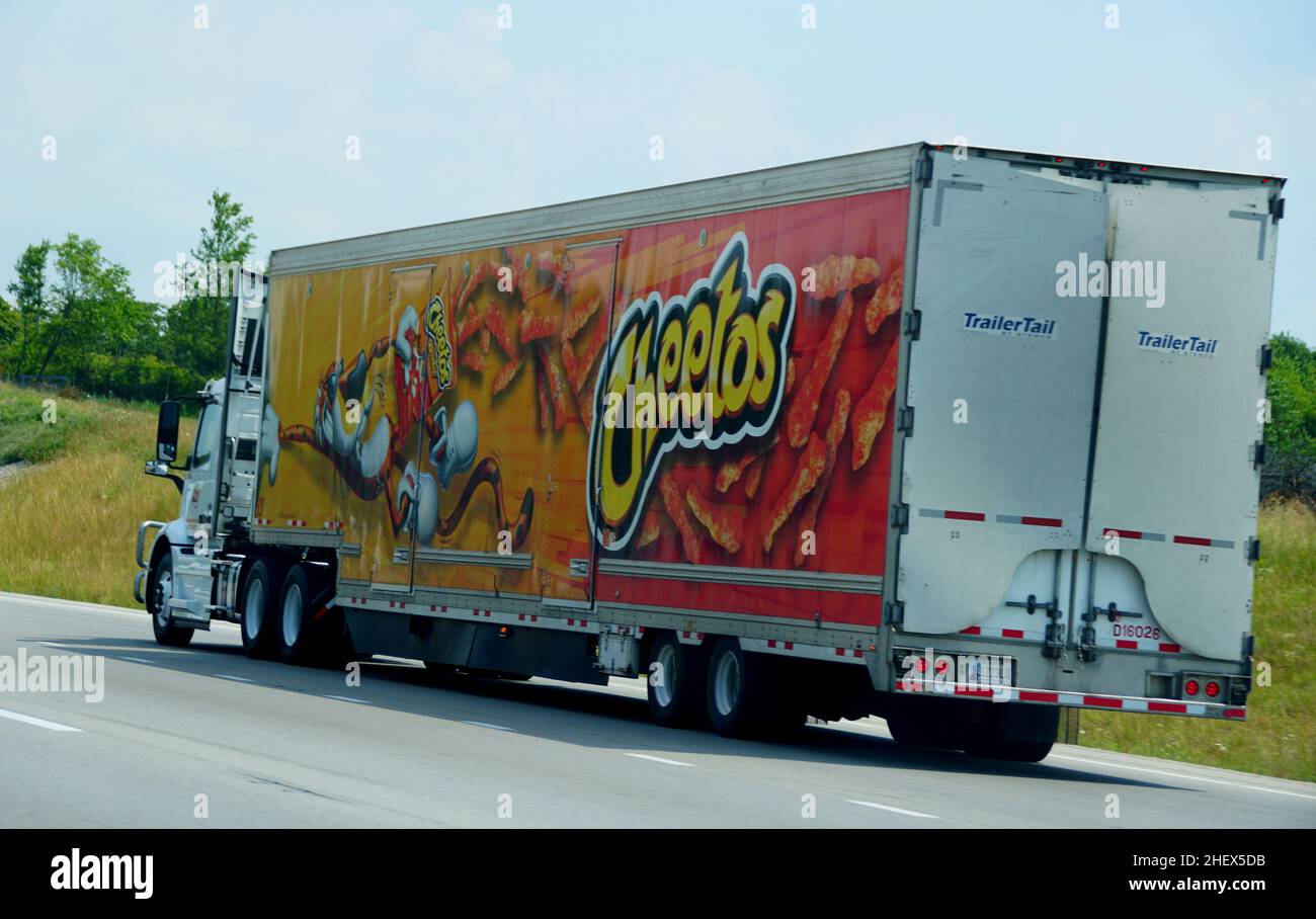 Cheetos snack hi-res stock photography and images - Alamy