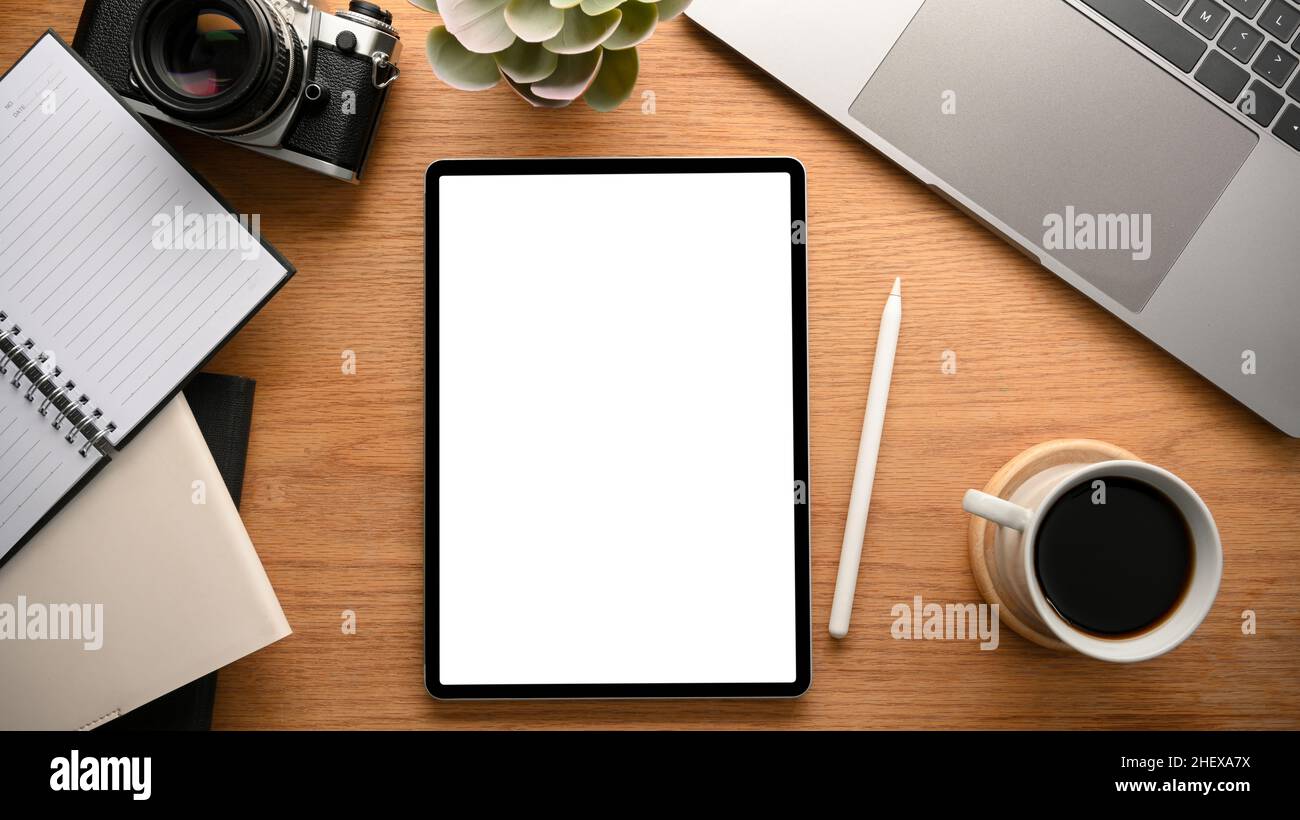 Digital tablet touchpad computer white screen mockup for display your ...