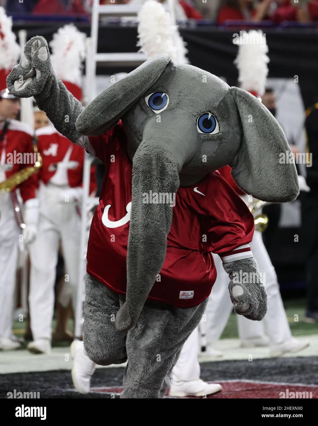 Indianapolis, IN, USA. 10th Jan, 2022. Alabama Crimson Tide mascot Big ...