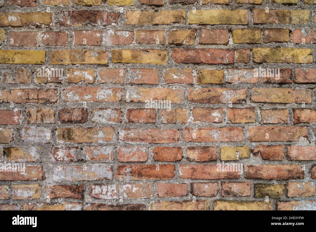 Rotten old wall hi-res stock photography and images - Alamy
