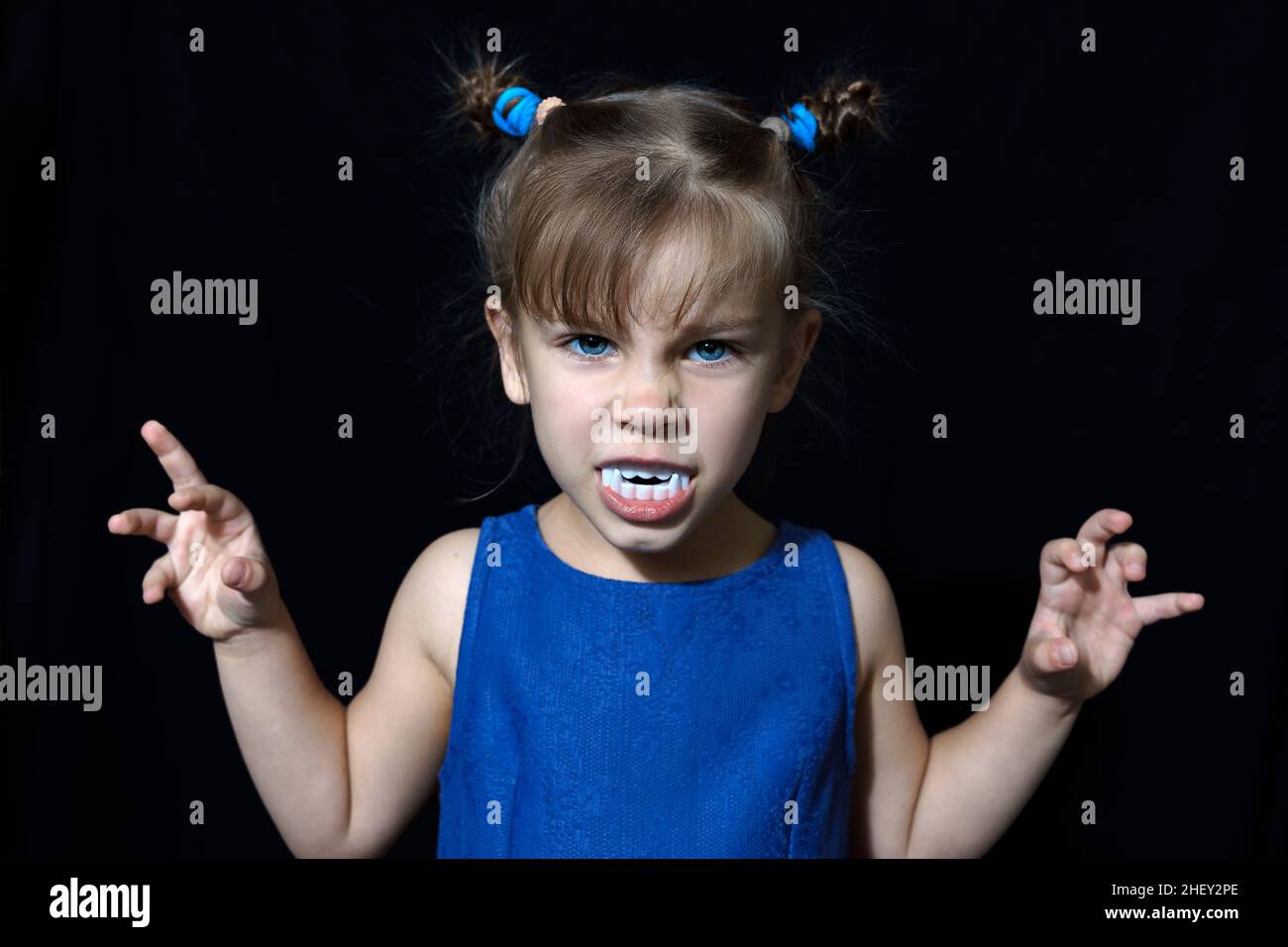 Girl making funny scary faces hi-res stock photography and images - Alamy