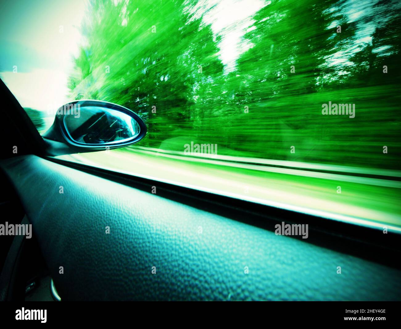 Rearview mirror scene hi-res stock photography and images - Alamy
